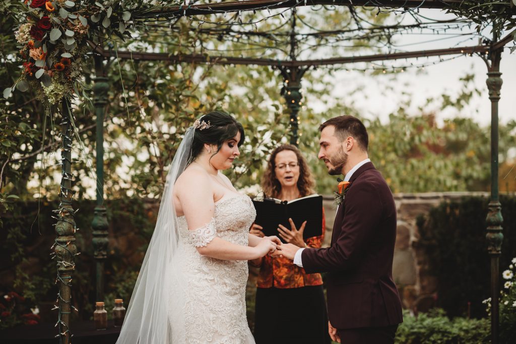 Madison and Tyler | Wedgewood Granite Rose - bluelocket.com